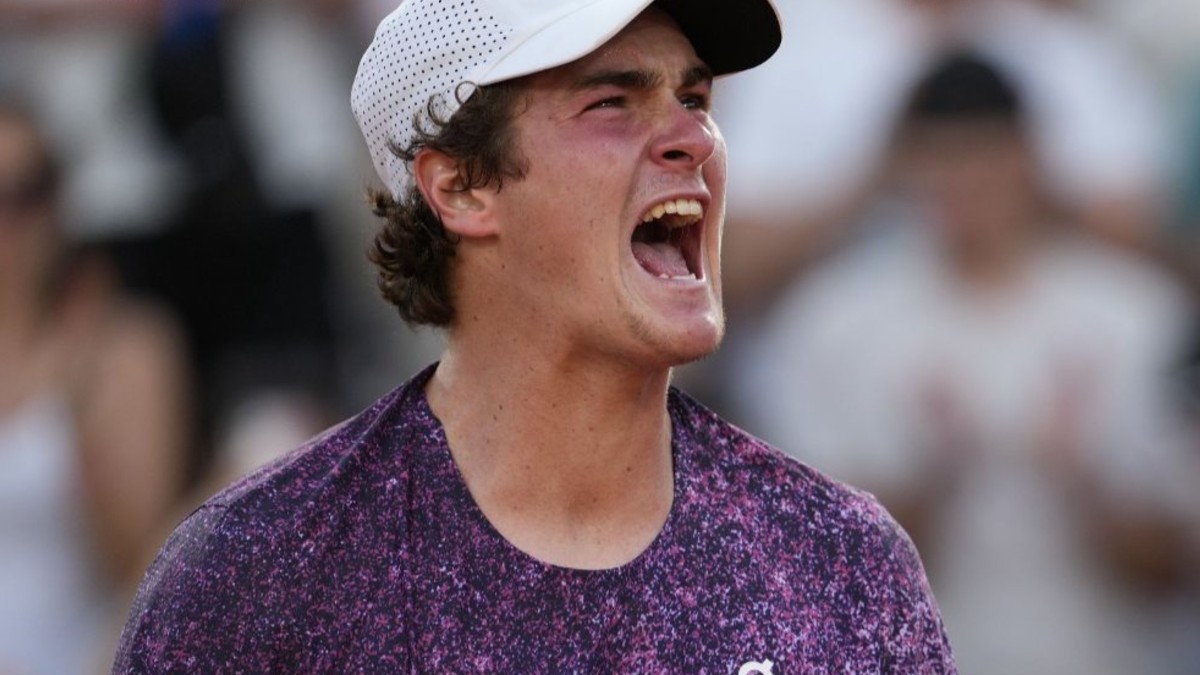 João Fonseca busca nova marca na carreira em Roland Garros
