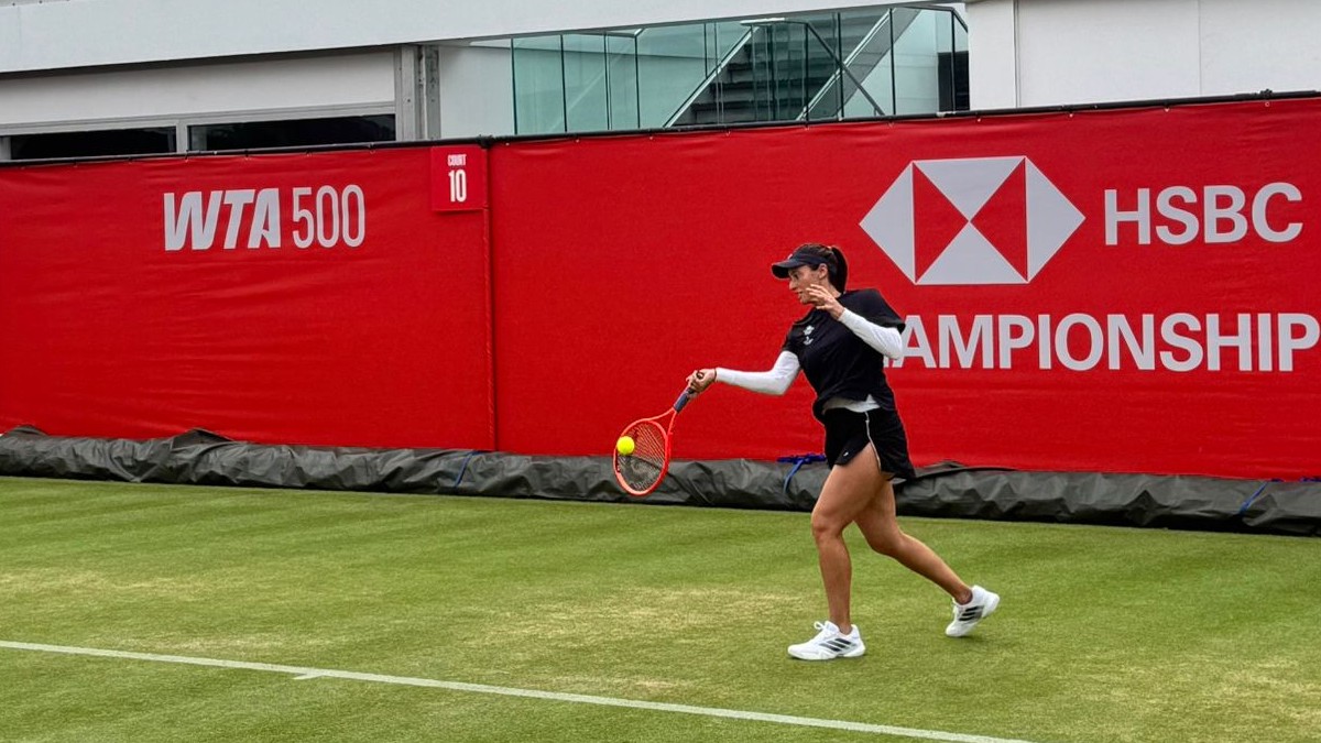 Chuva adia jogos de Rybakina, Stefani e Raducanu nesta quinta em Queen´s